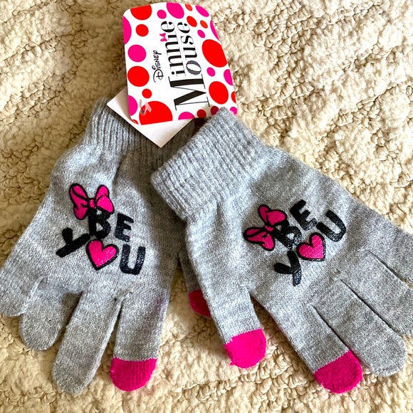 Disney | Accessories | Nwt Kids Minnie Mouse Mittens | Poshmark